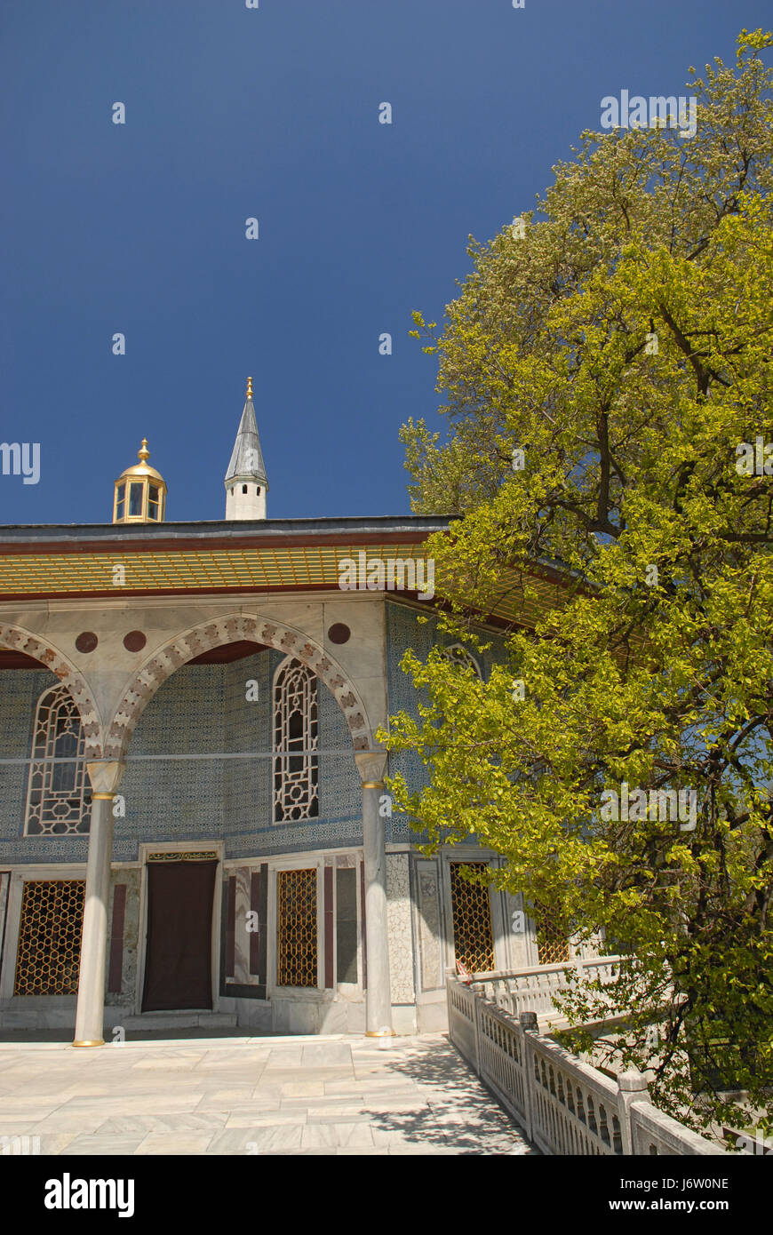 Concrete construction mosque hi-res stock photography and images - Alamy