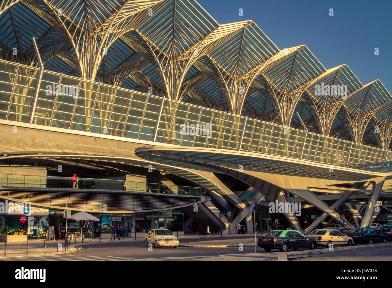 Oriente railway station by Santiagio Calatrava . Parque das Nações ...
