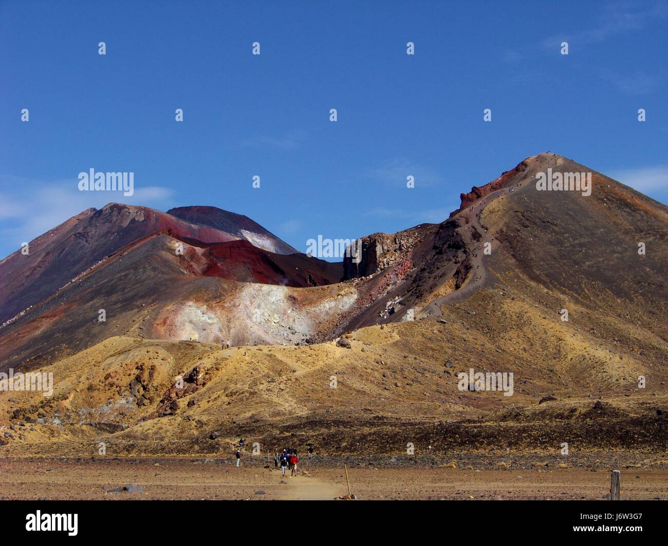 hike go hiking ramble new zealand crater vulcan volcano migrate ...