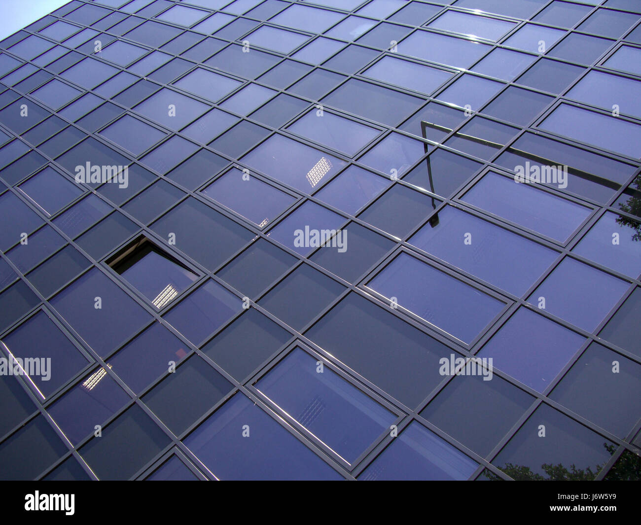 Black glass building hi-res stock photography and images - Alamy