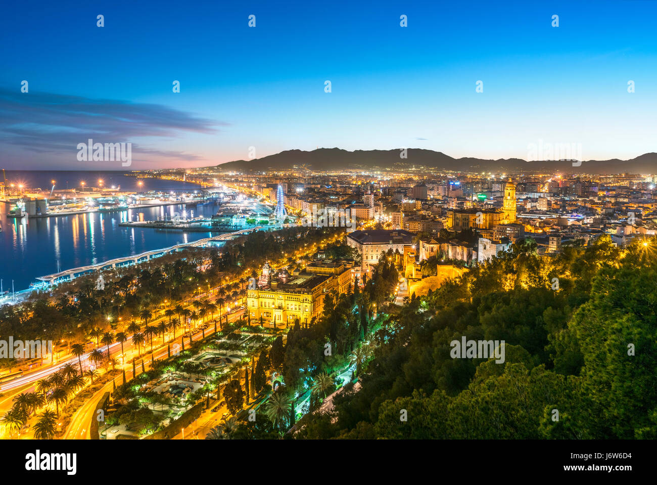 Malaga waterfront spain hi-res stock photography and images - Alamy