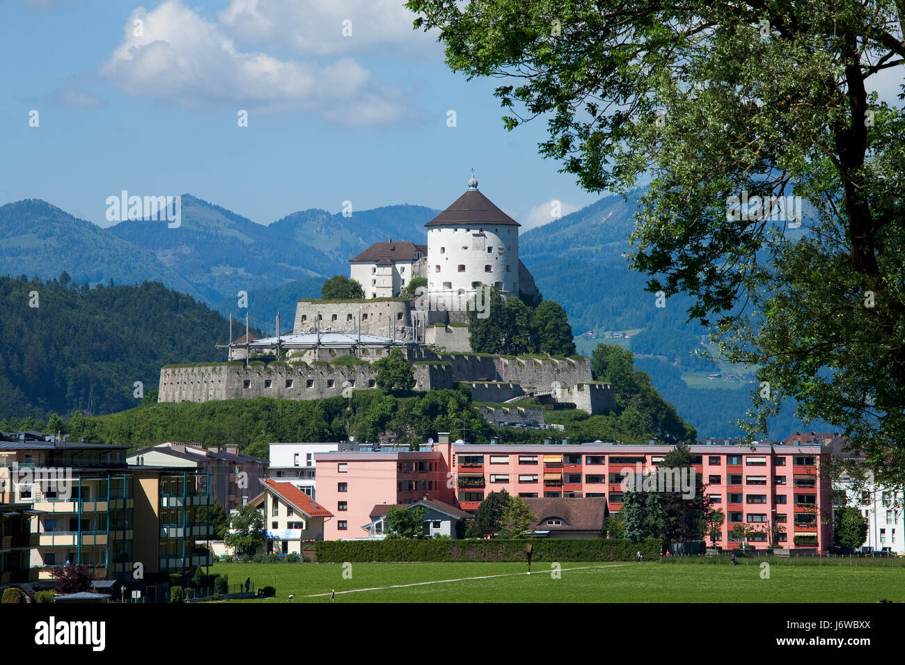 tower museum fortress mountain chateau castle shine shines bright ...