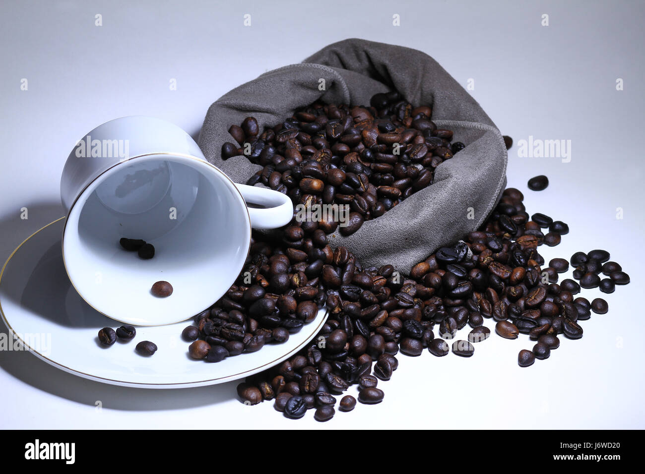 Empty coffee sack hi-res stock photography and images - Alamy
