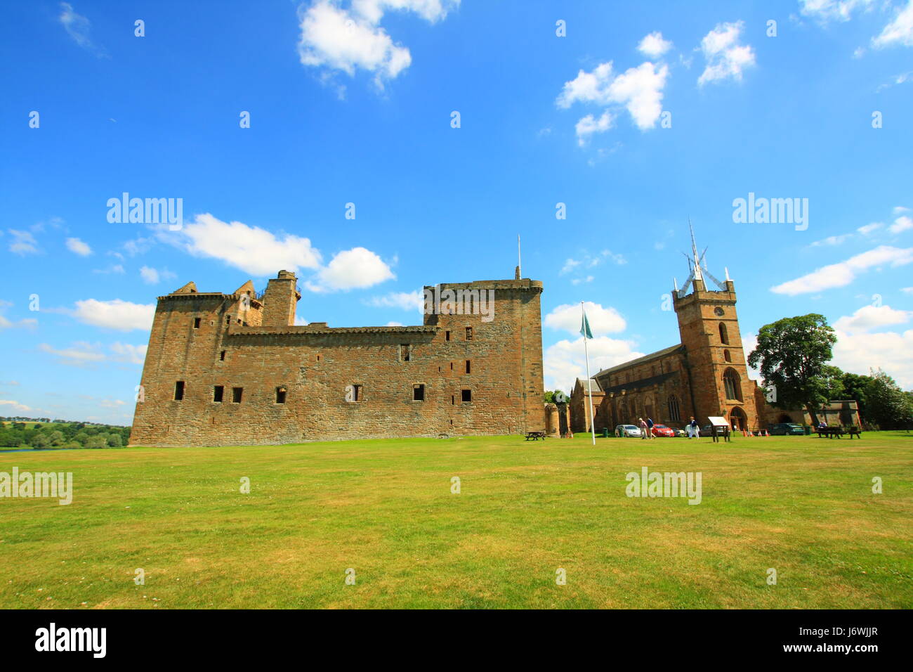 Linlithgow palace roof hi-res stock photography and images - Alamy