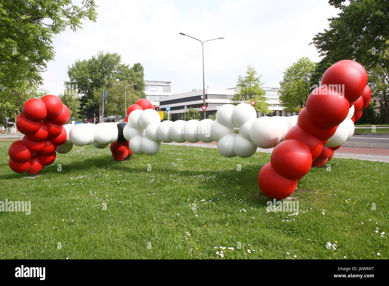 Model of an electrically driven nanocar by Dutch (Groningen) University ...