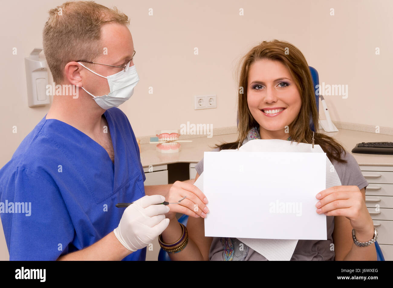 dentist Stock Photo - Alamy dentist Stock Photo - Alamy