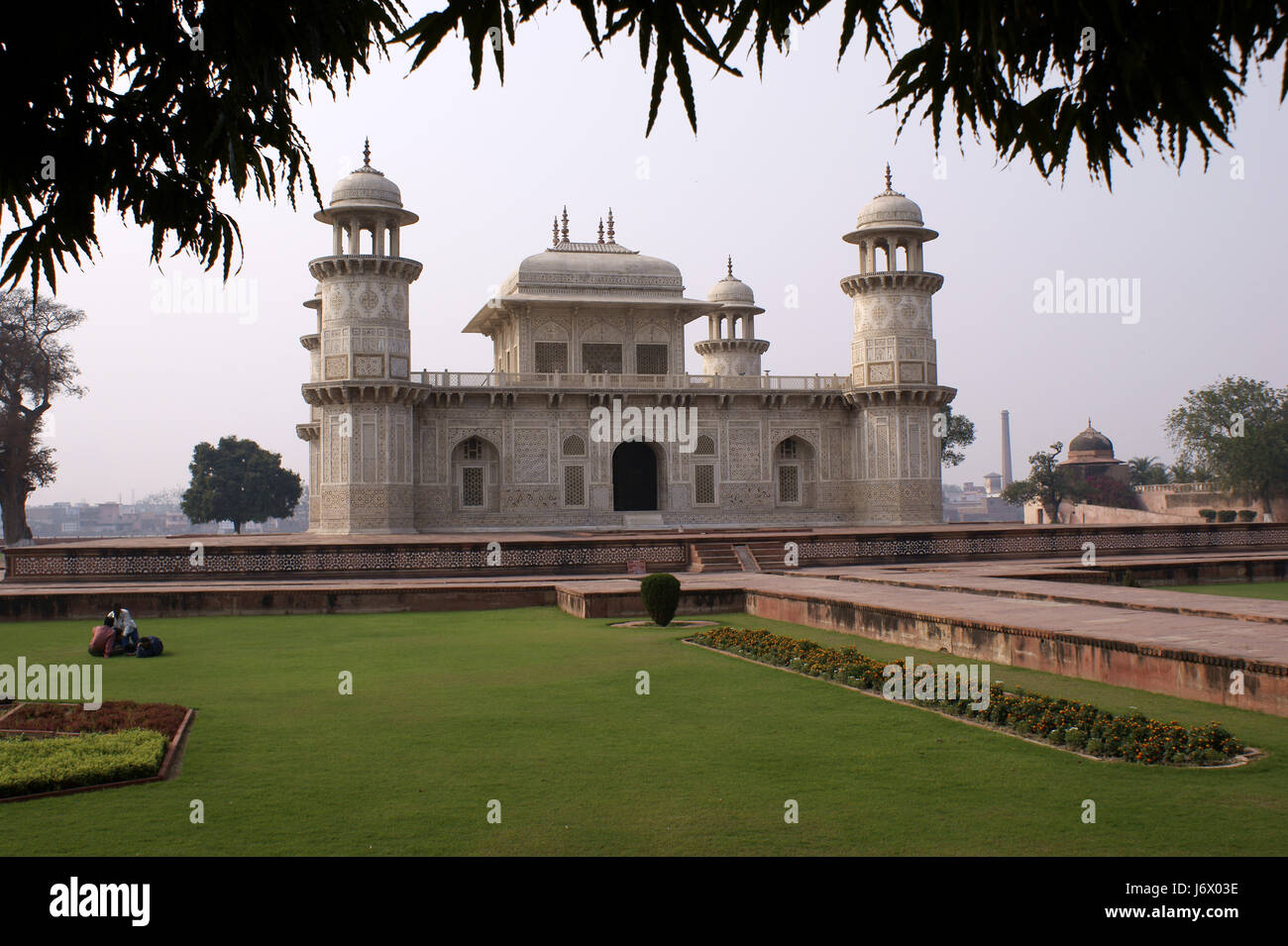 mausoleum of itimad ud-daula Stock Photo - Alamy