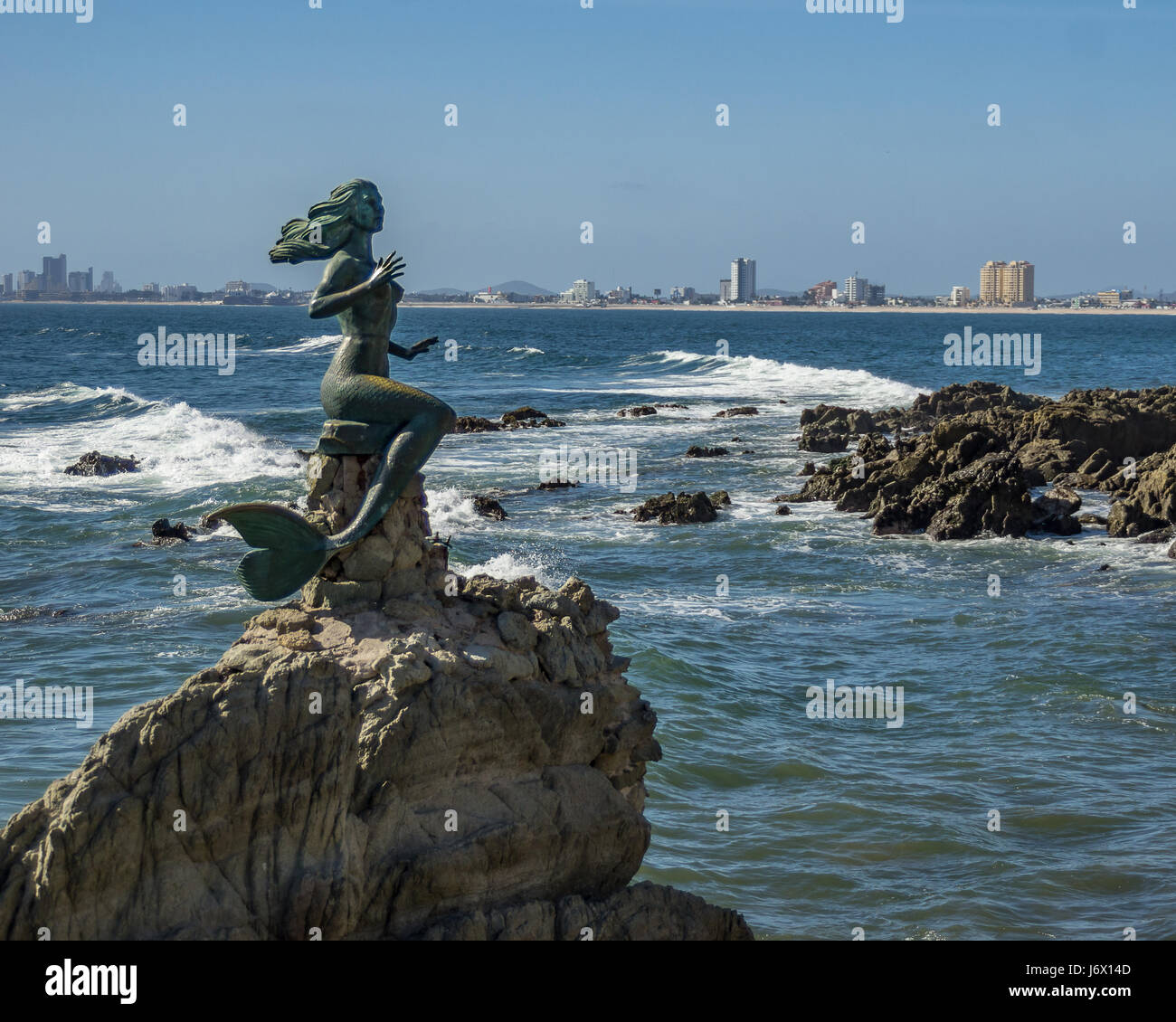 La Reina de los Mares (Queen of the Seas) is a bronze mermaid statue on ...