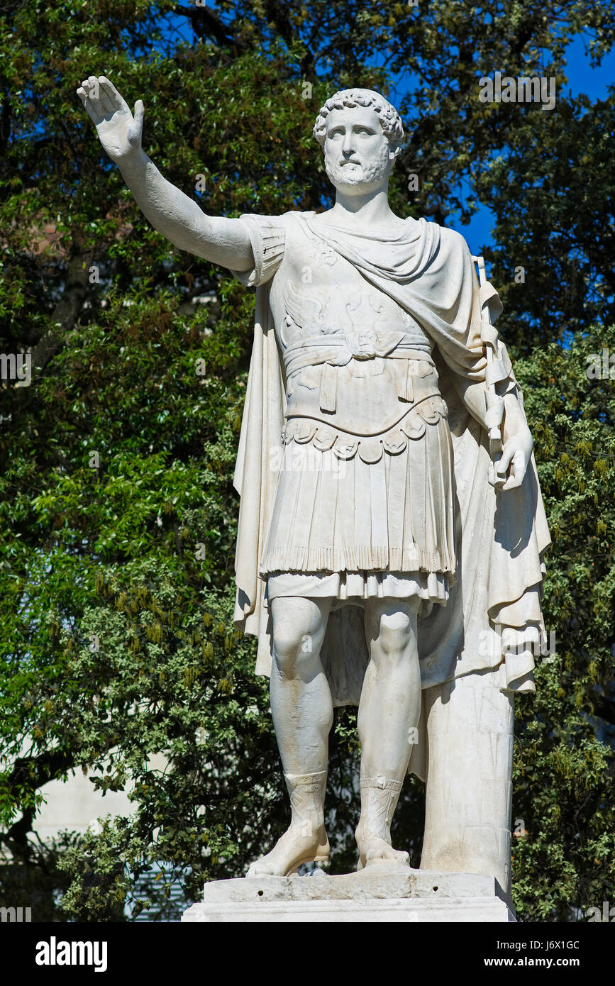 statue of emperor antonius in nimes Stock Photo - Alamy