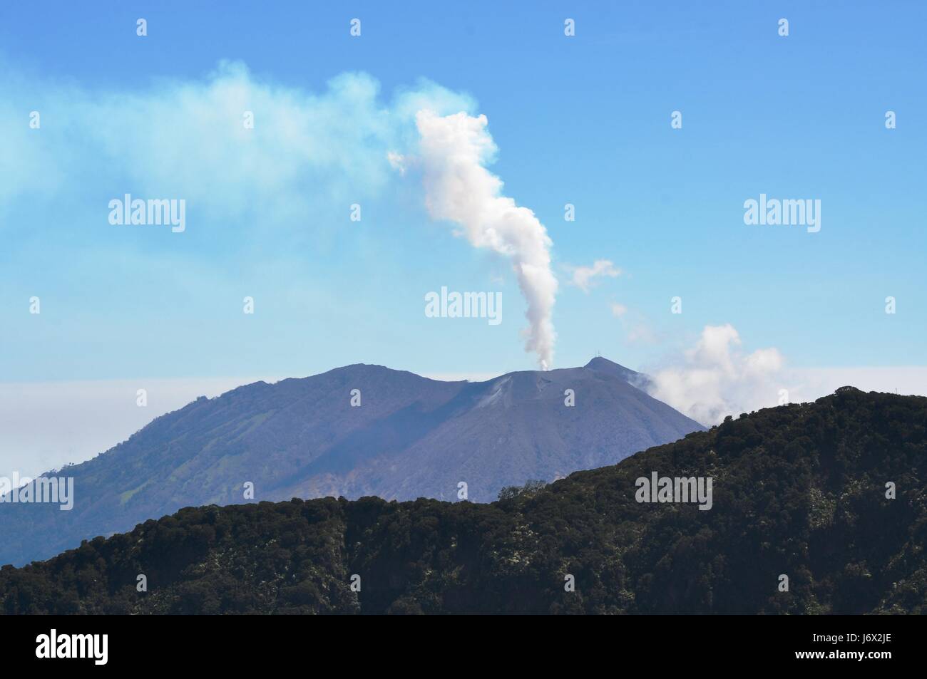 irazu volcano costa rica Stock Photo - Alamy