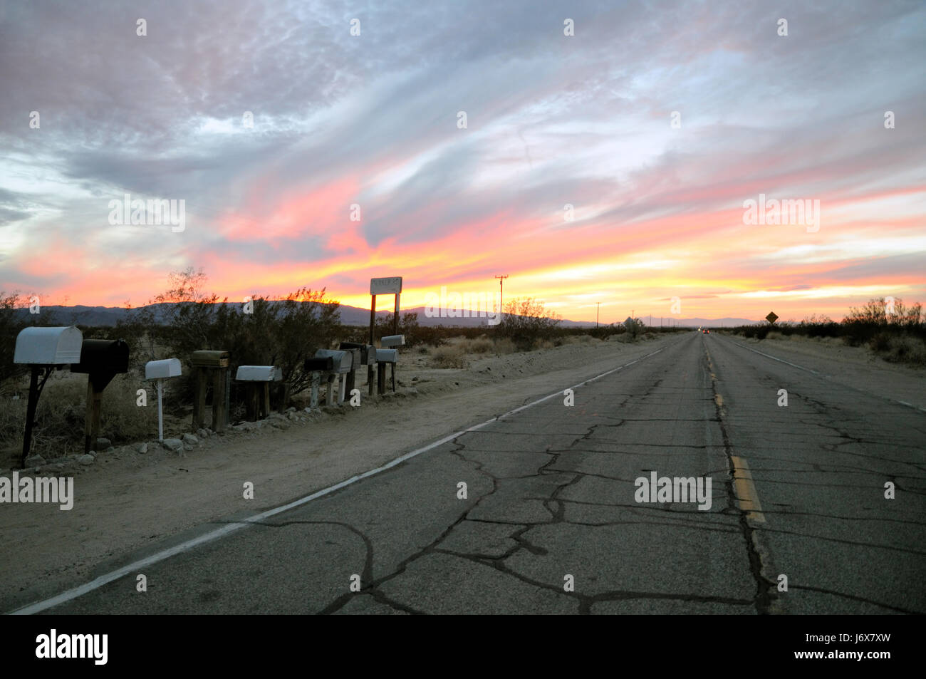 road to nowhere Stock Photo - Alamy