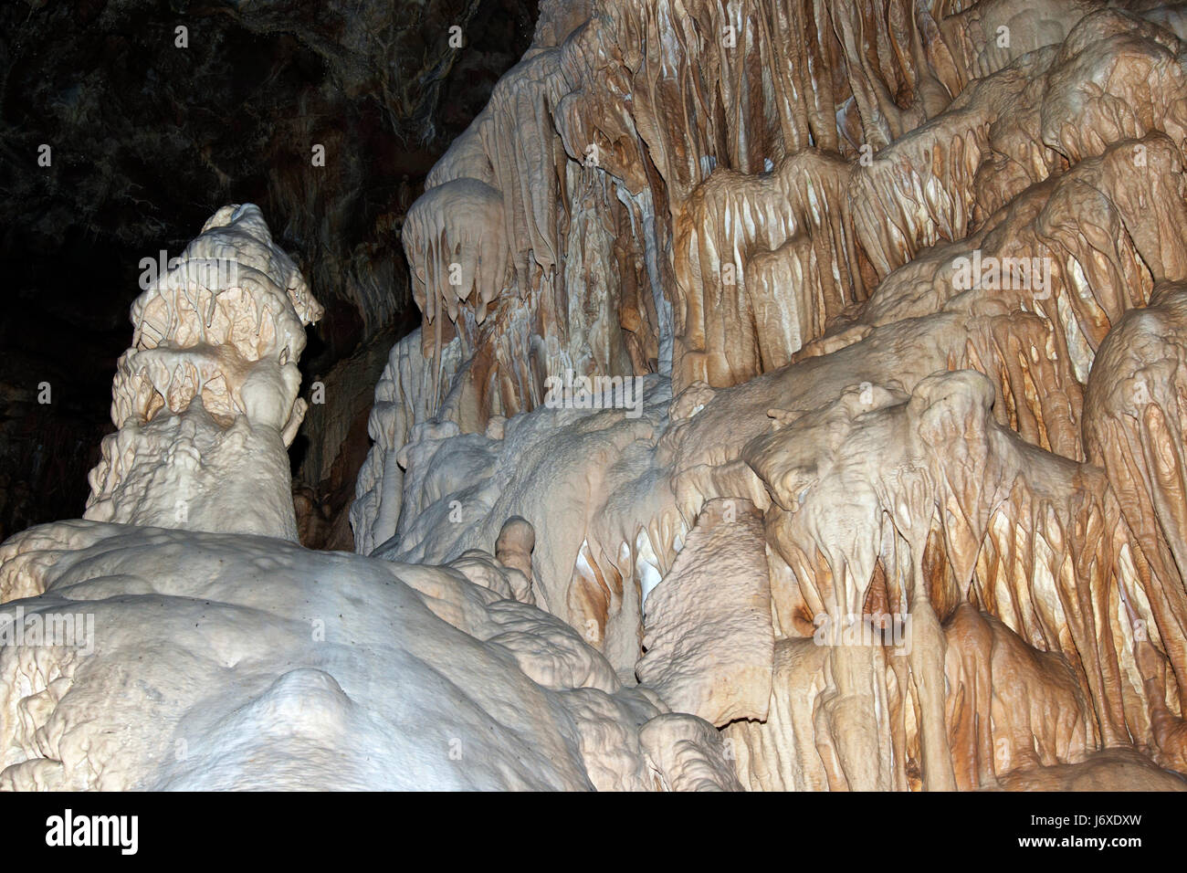 cave stalactite grotto underground mineral famous science cave dome ...