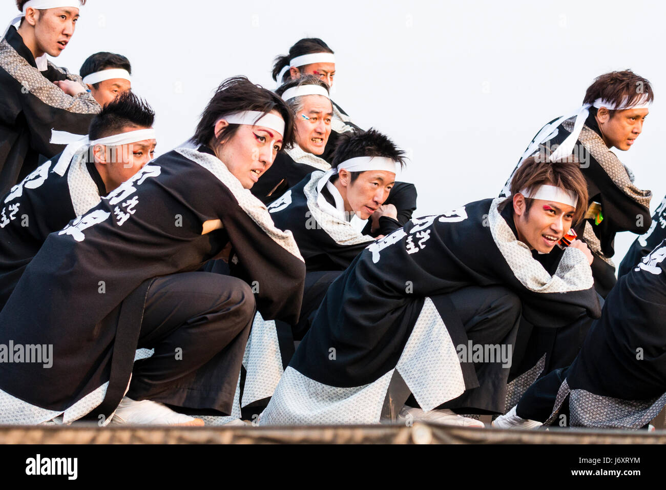 Japanese men happi coats hi-res stock photography and images - Alamy