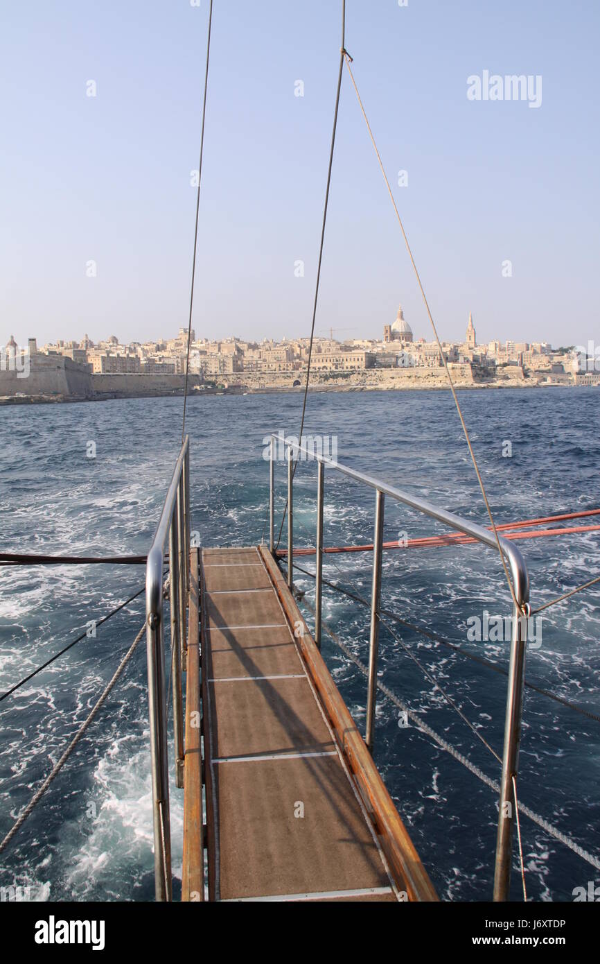 wood net ramp steppingstone back rear plank rowing boat sailing boat ...