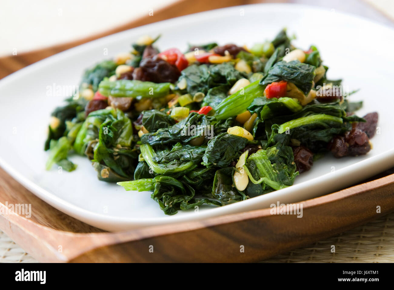 vegetable red peppers indian vegetarian spinach raisin chilli chili ...