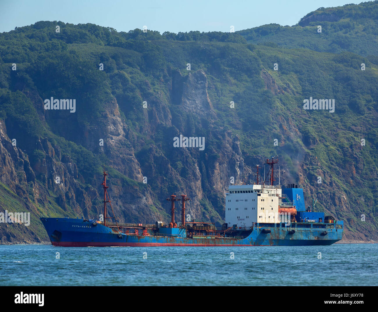 Cargo tanker Ust-Karsk near the coast of Kamchatka Stock Photo - Alamy