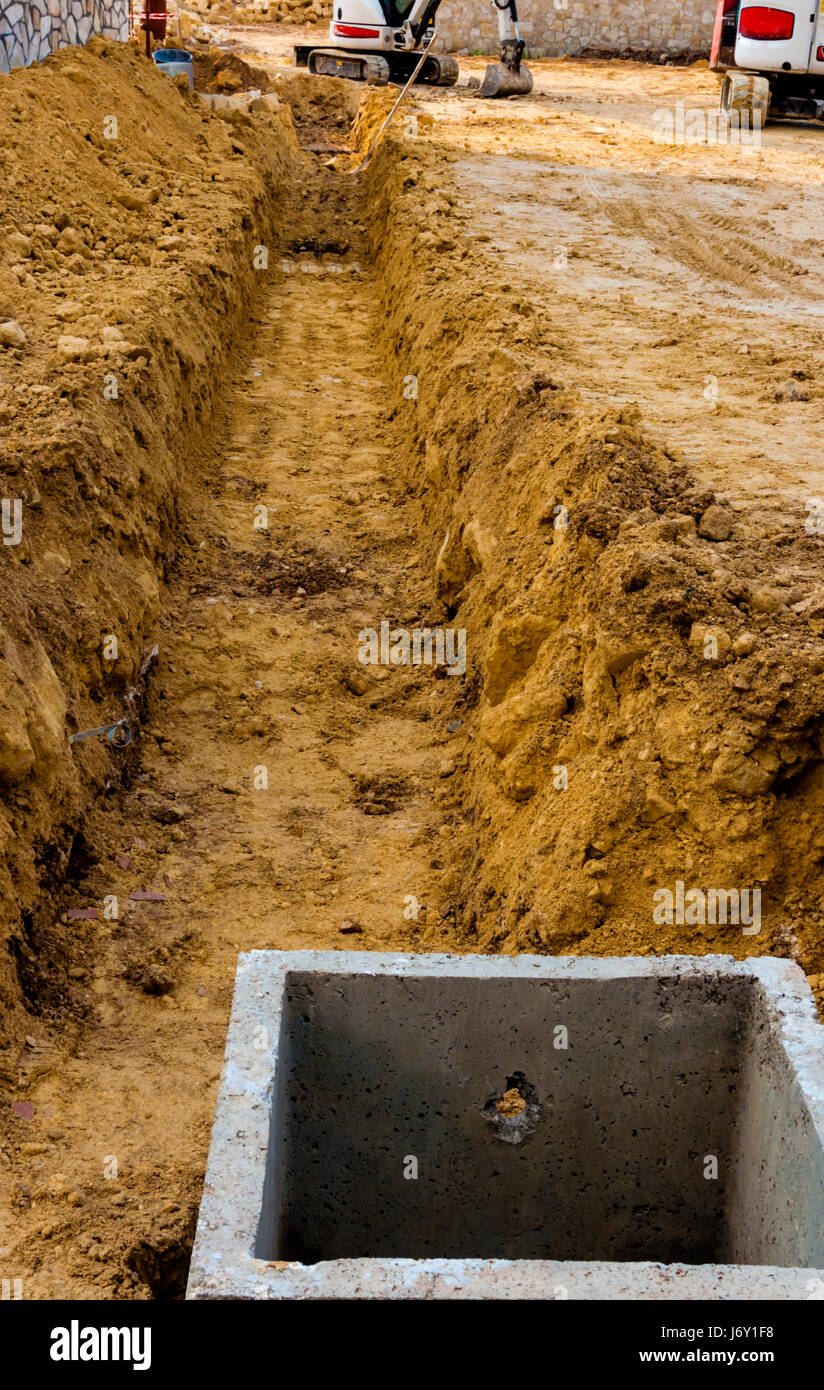 scraper to work the whole of a roadworks during excavation for the ...