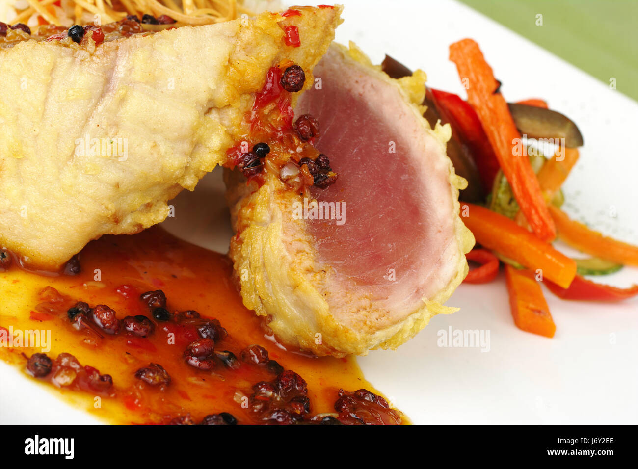 food aliment pepper fish sauce raw peppercorn tunny tuna pepper fish ...