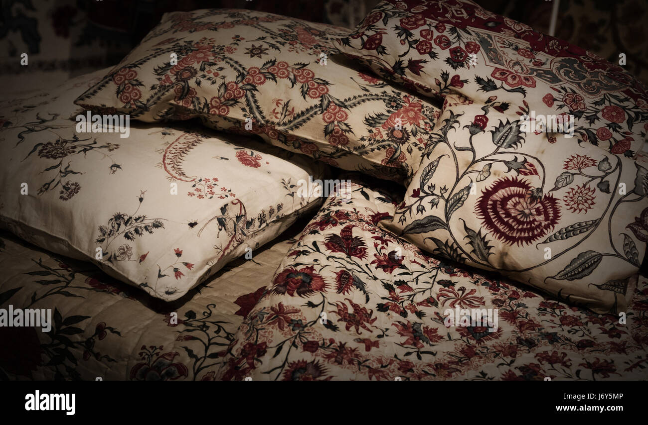 Empty old bed, messy vintage setting, slightly dirty Stock Photo - Alamy