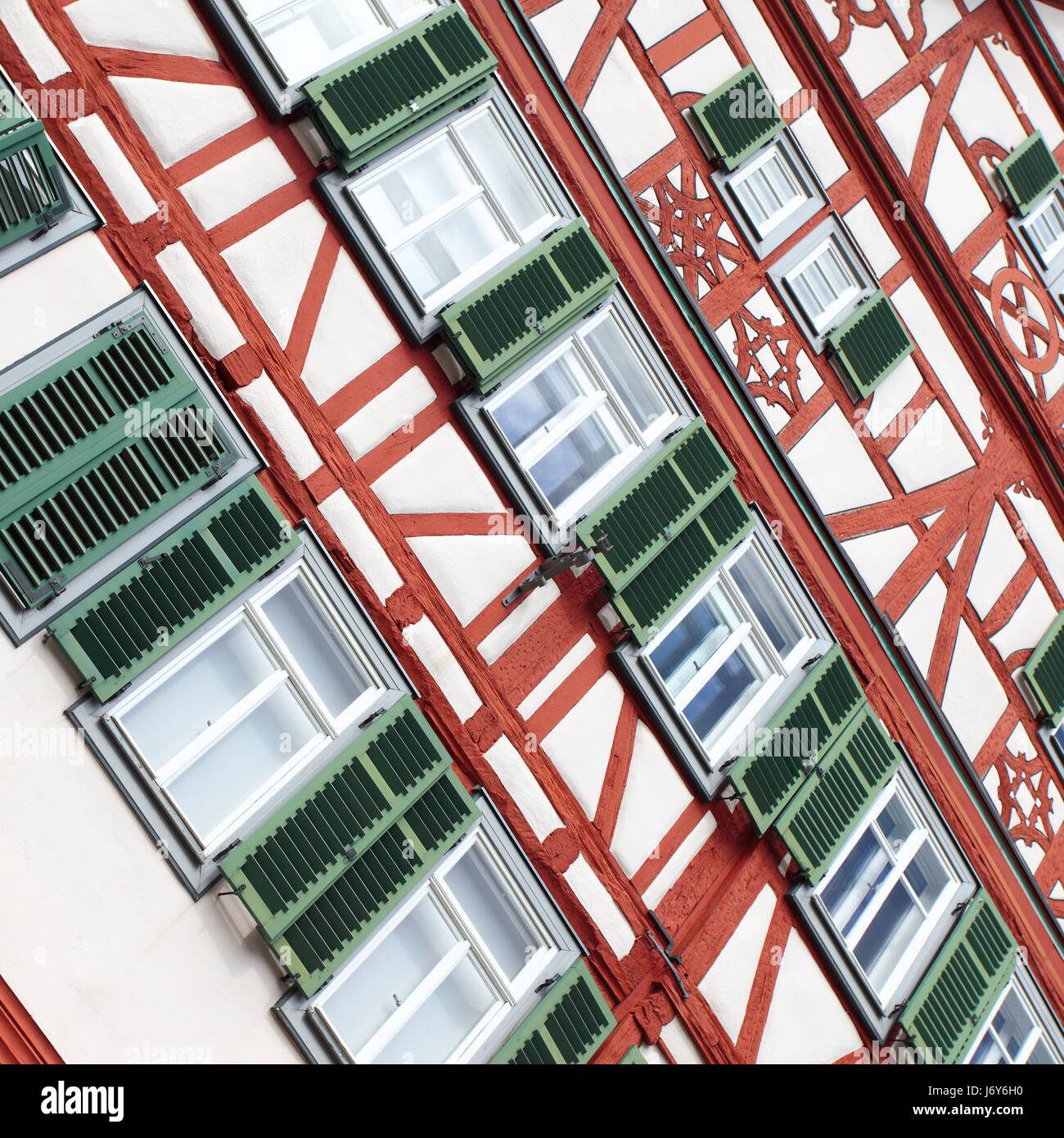 Timber framing house hi-res stock photography and images - Alamy