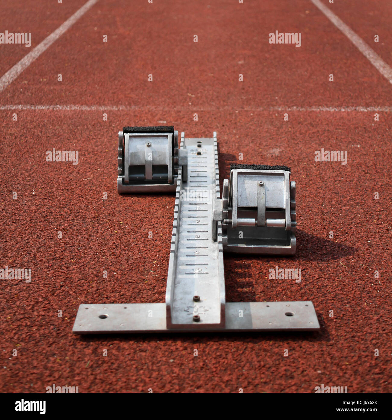 sport sports aim goal athletics starting block beginning start line red ...