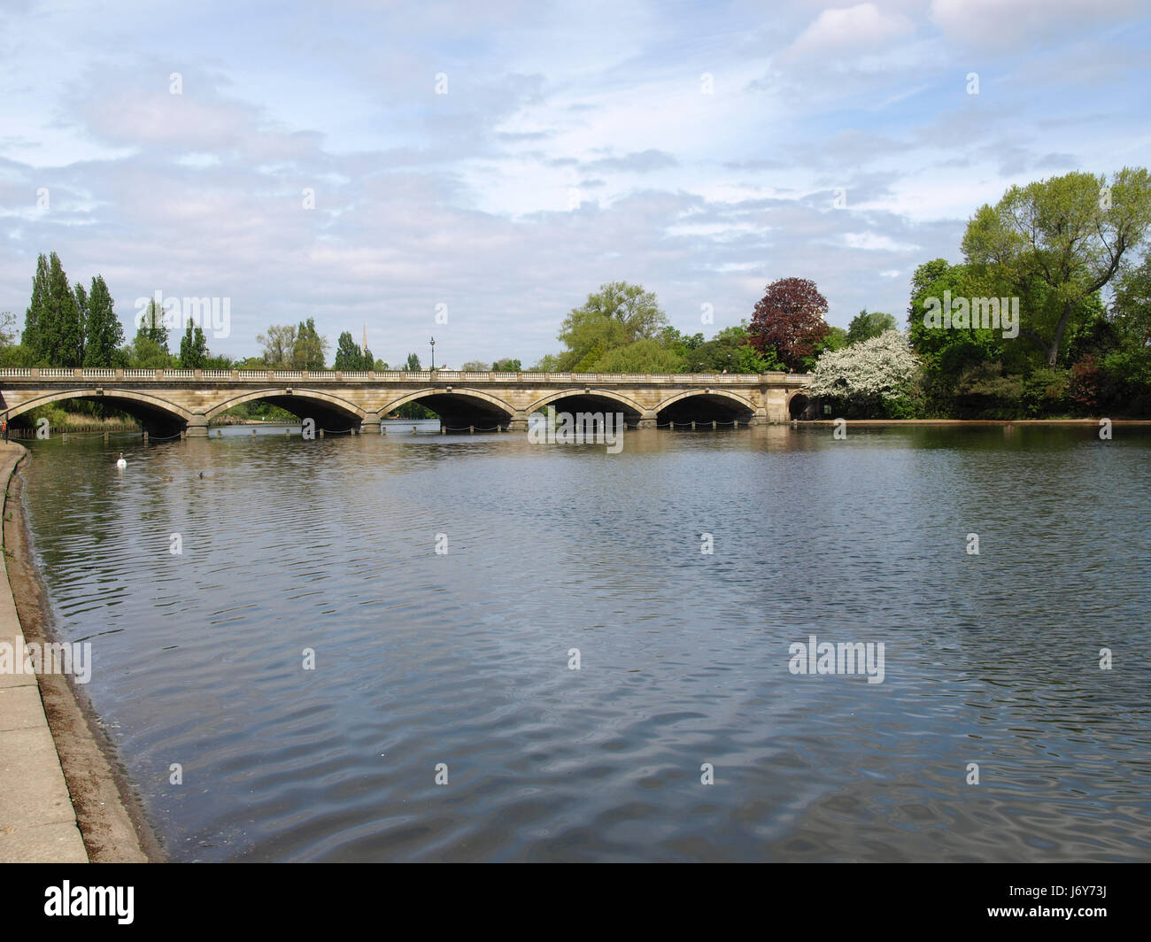 park london fresh water pond water serpentine lake inland water blue ...