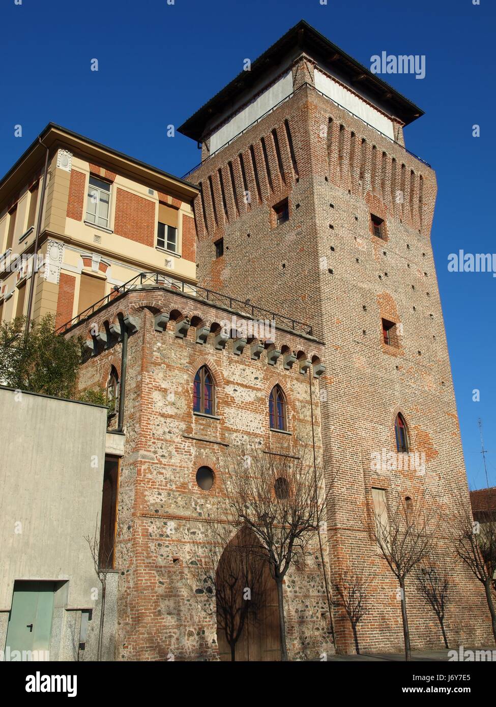 tower medieval tower wall brick italian medieval italia castle landmark ...