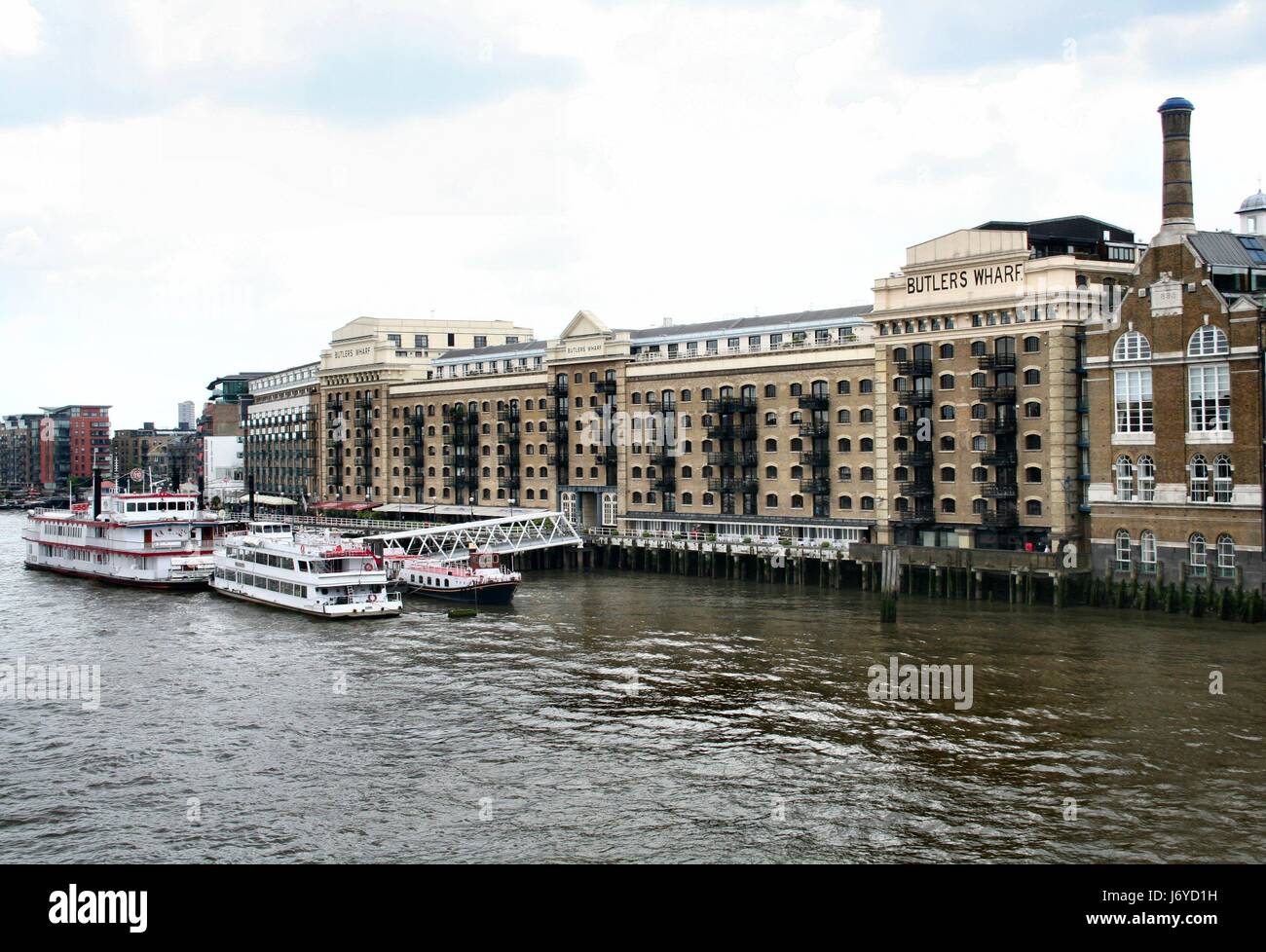 historical dockyard london thames building buildings historical ...
