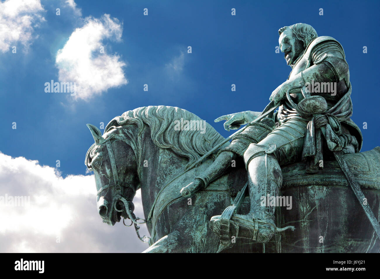 Monument horse statue metal rider hi-res stock photography and images ...