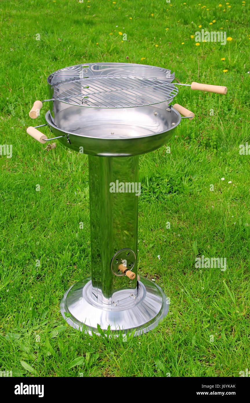 grill empty - empty grill 02 Stock Photo - Alamy