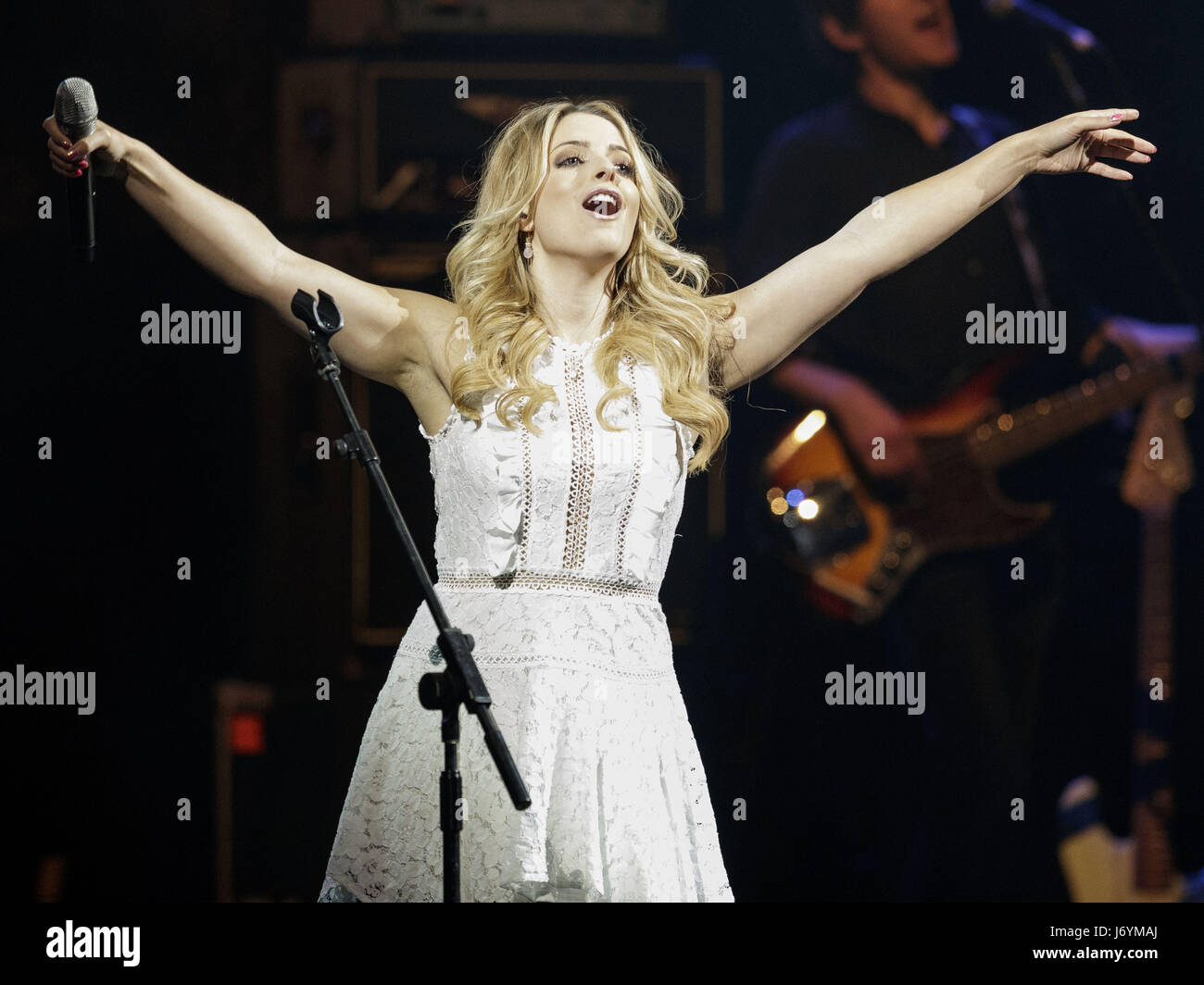 The shires album hi-res stock photography and images - Alamy