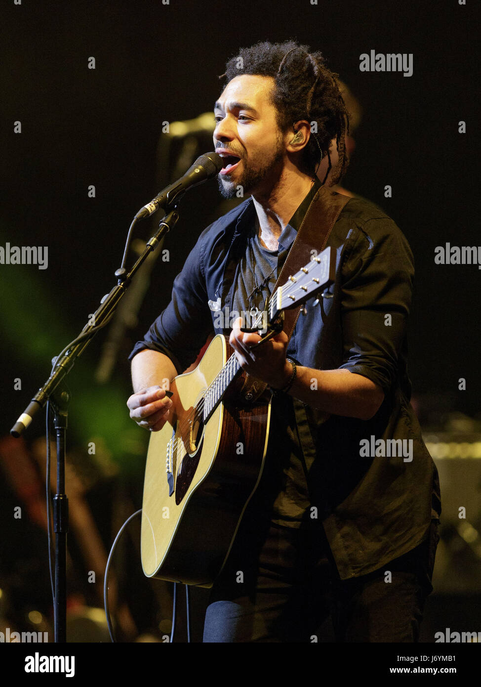 The shires album hi-res stock photography and images - Alamy