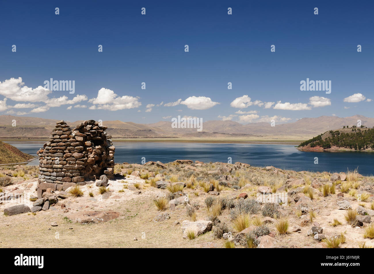 Chullpas (funerary towers) in archaelolgical complex of Sillustani near ...