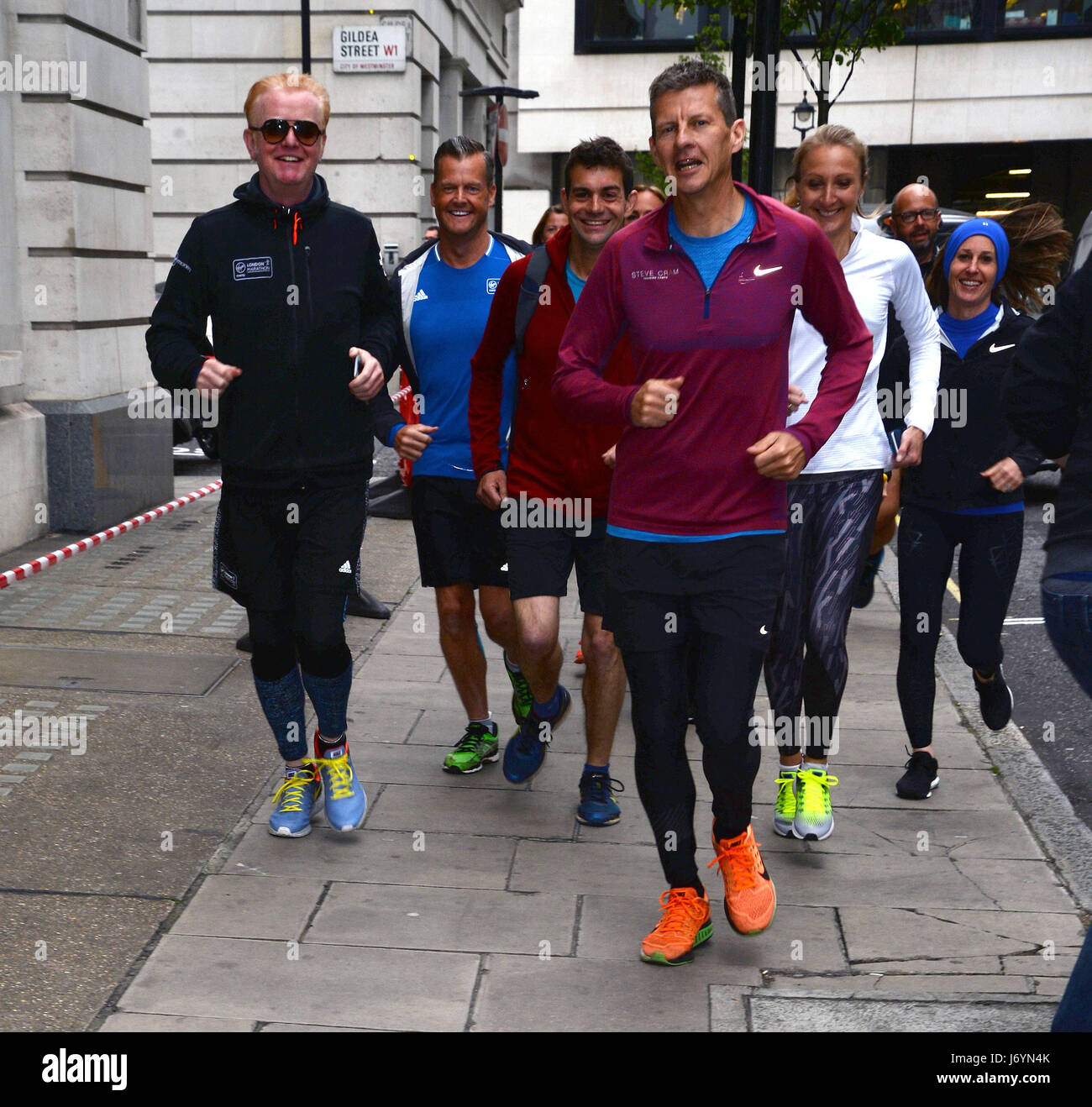 Chris Evans Steve Cram and Paula Radcliffe head out for a jog after ...