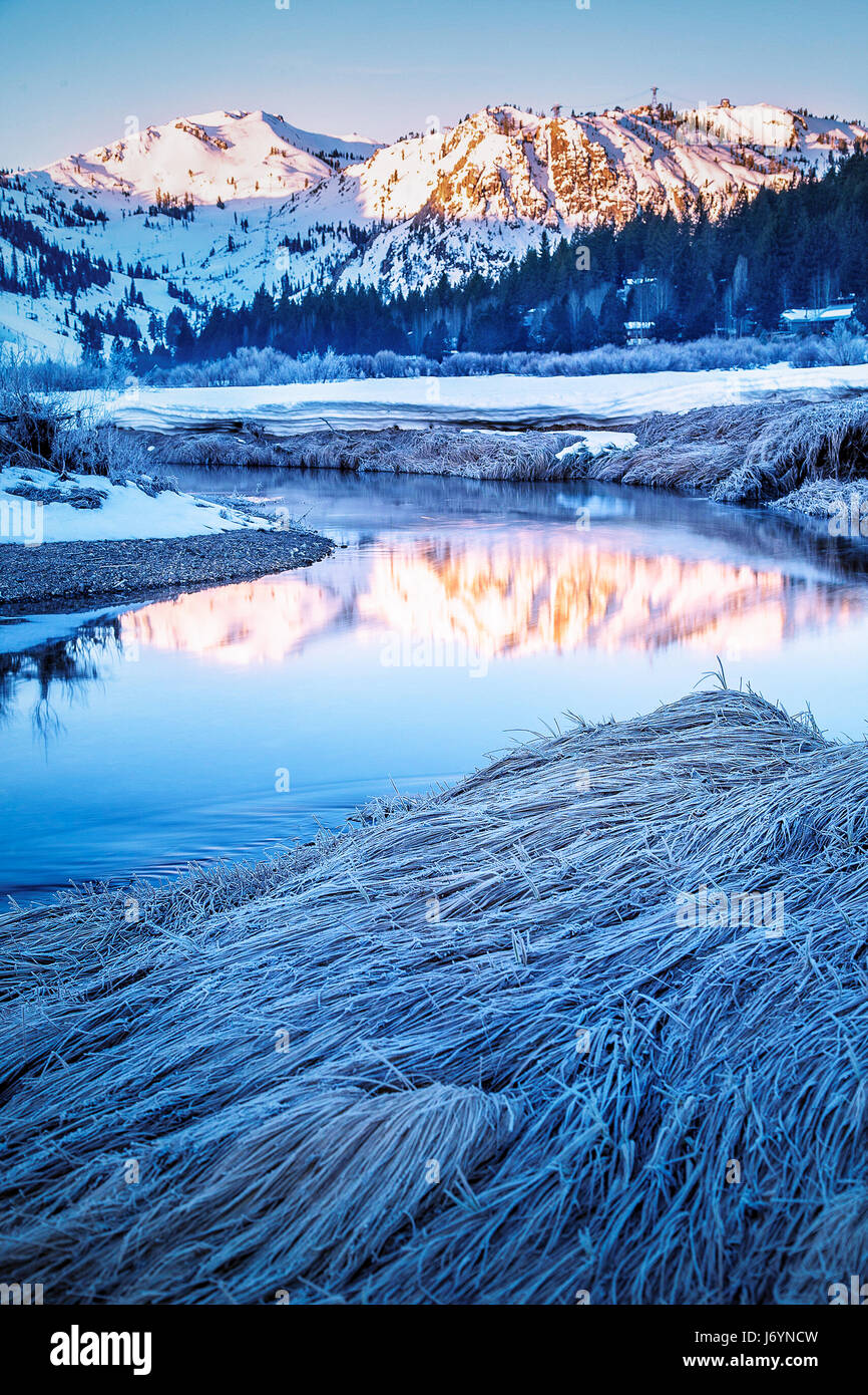 Lake tahoe ski resort in squaw valley hi-res stock photography and ...