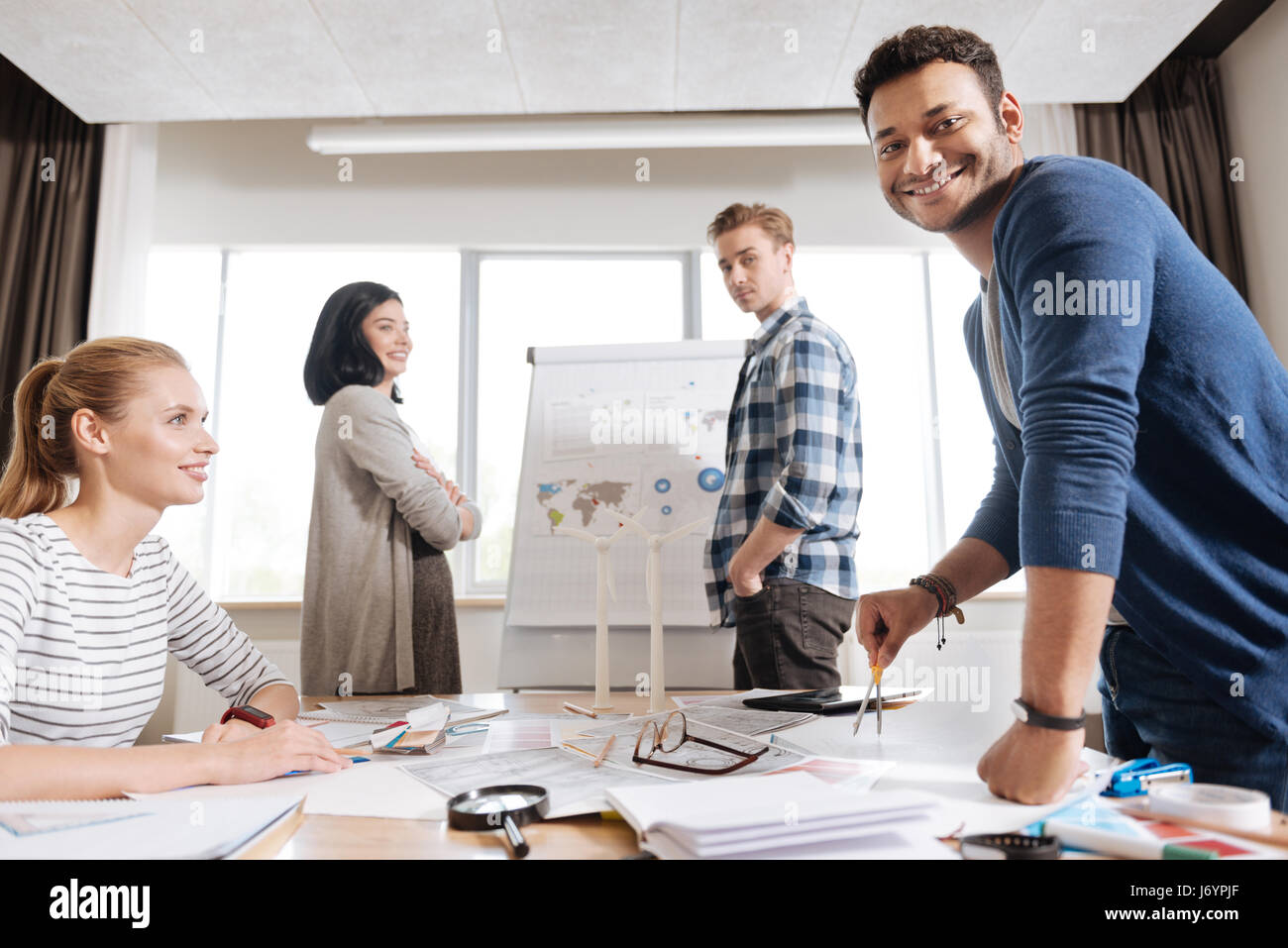 Innovative working environment hi-res stock photography and images - Alamy