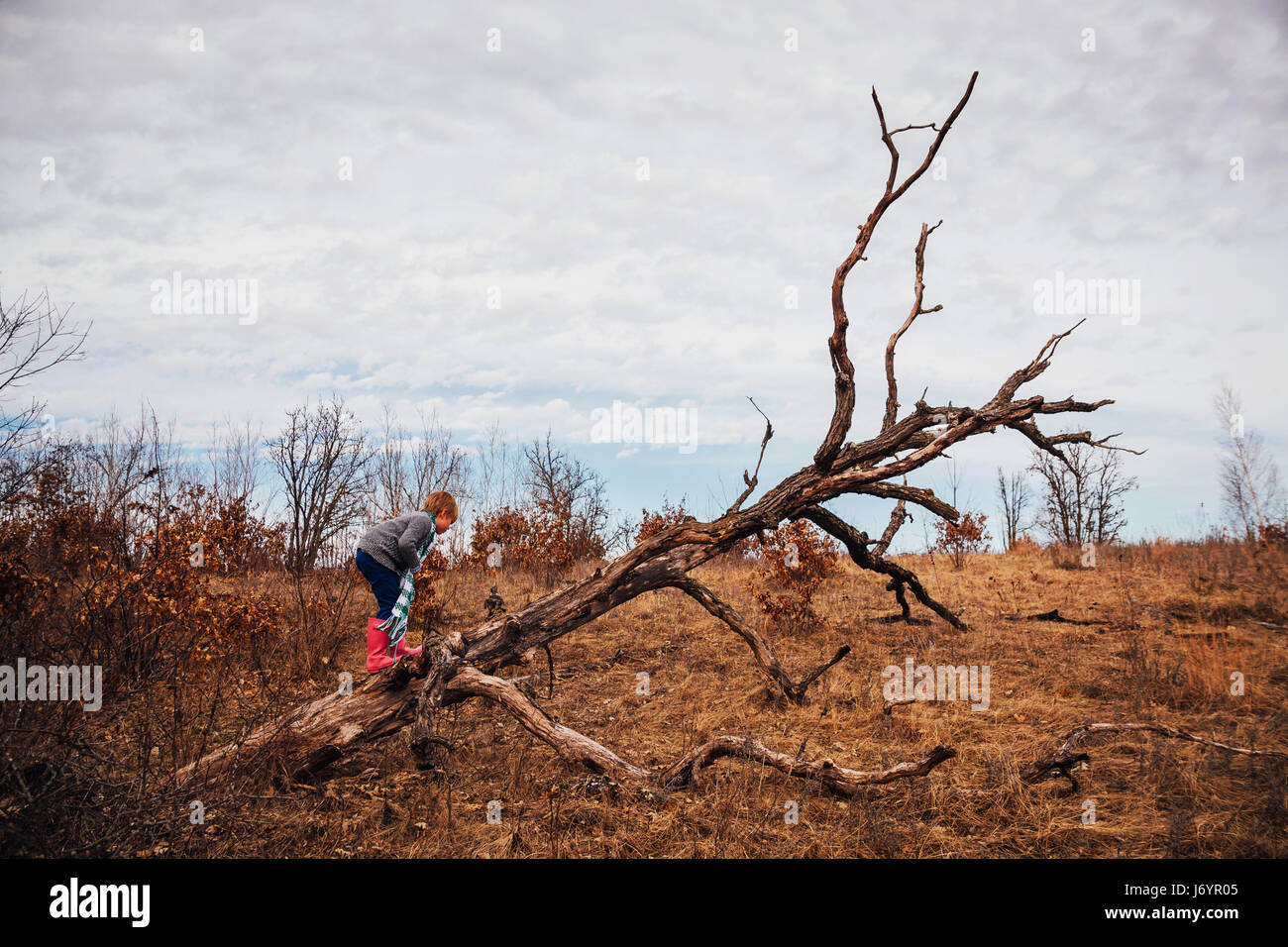 Children playing dead hi-res stock photography and images - Alamy