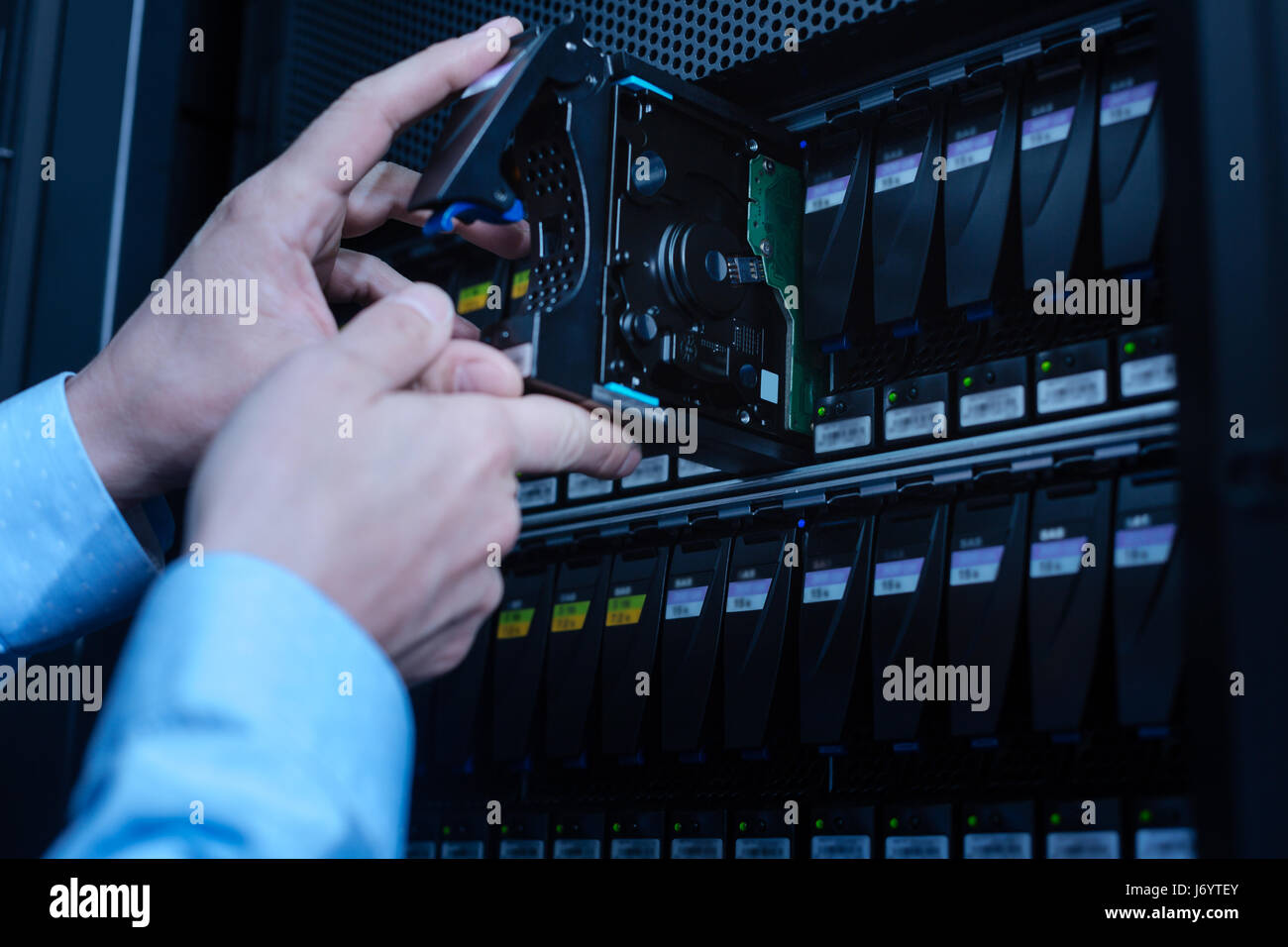 Server hard drives data center hi-res stock photography and images - Alamy