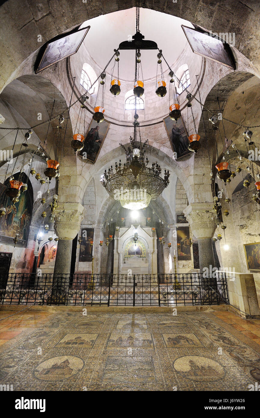 Jesus empty tomb in jerusalem hi-res stock photography and images - Alamy