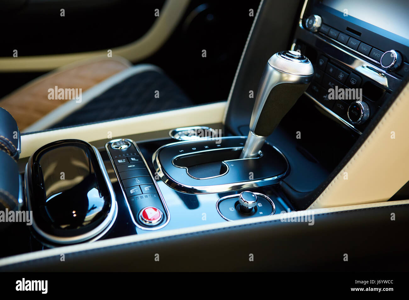 Car gear stick hi-res stock photography and images - Alamy