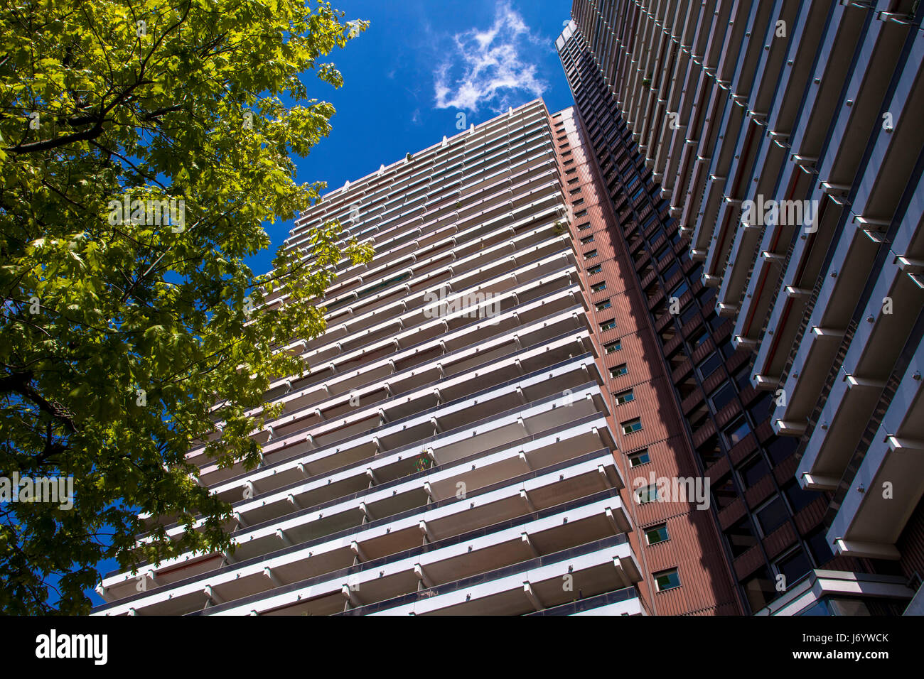 Facades of high rise buildings hi-res stock photography and images - Alamy