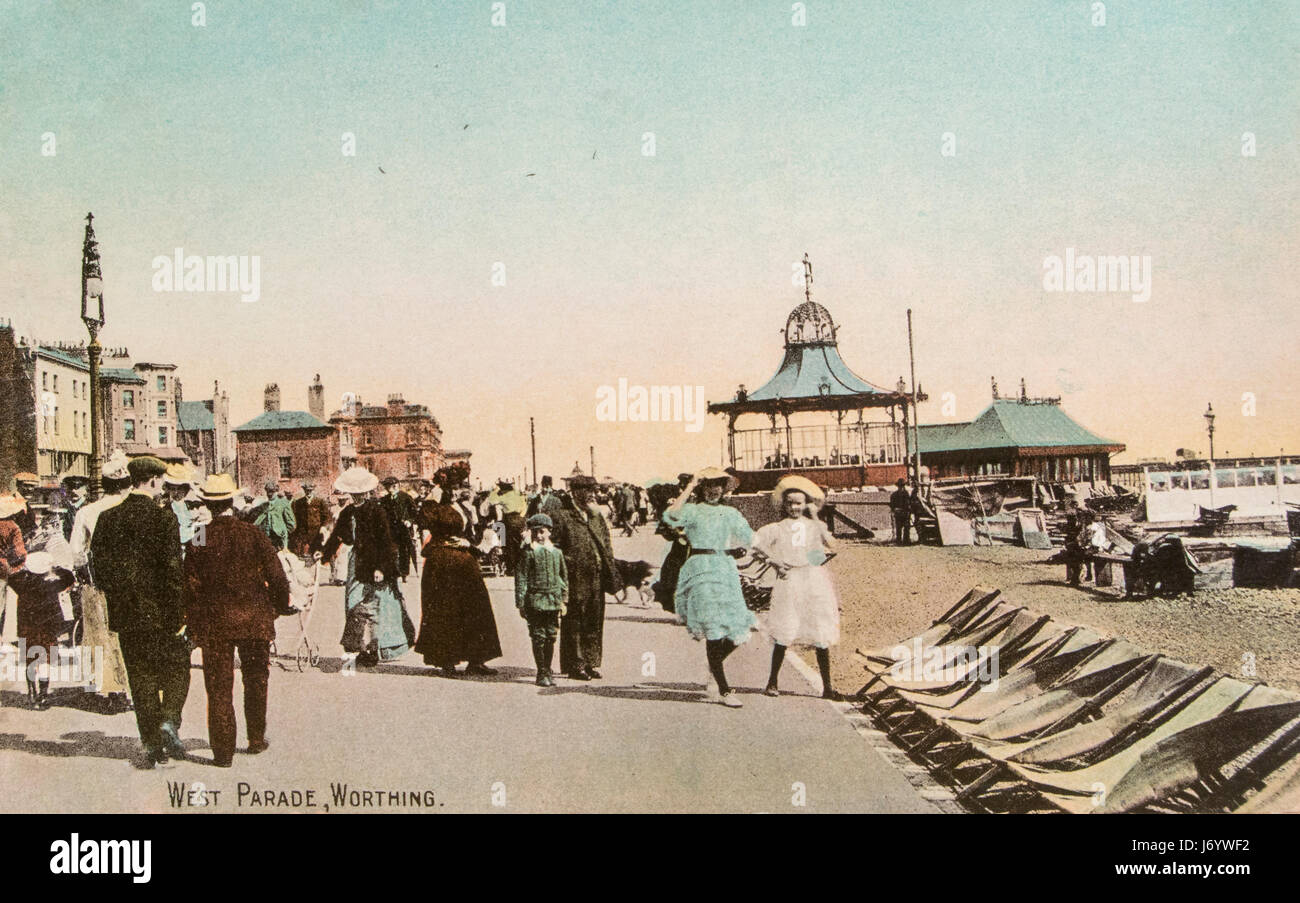Vintage Postcard of West Parade, Worthing, circa 1910 Stock Photo - Alamy