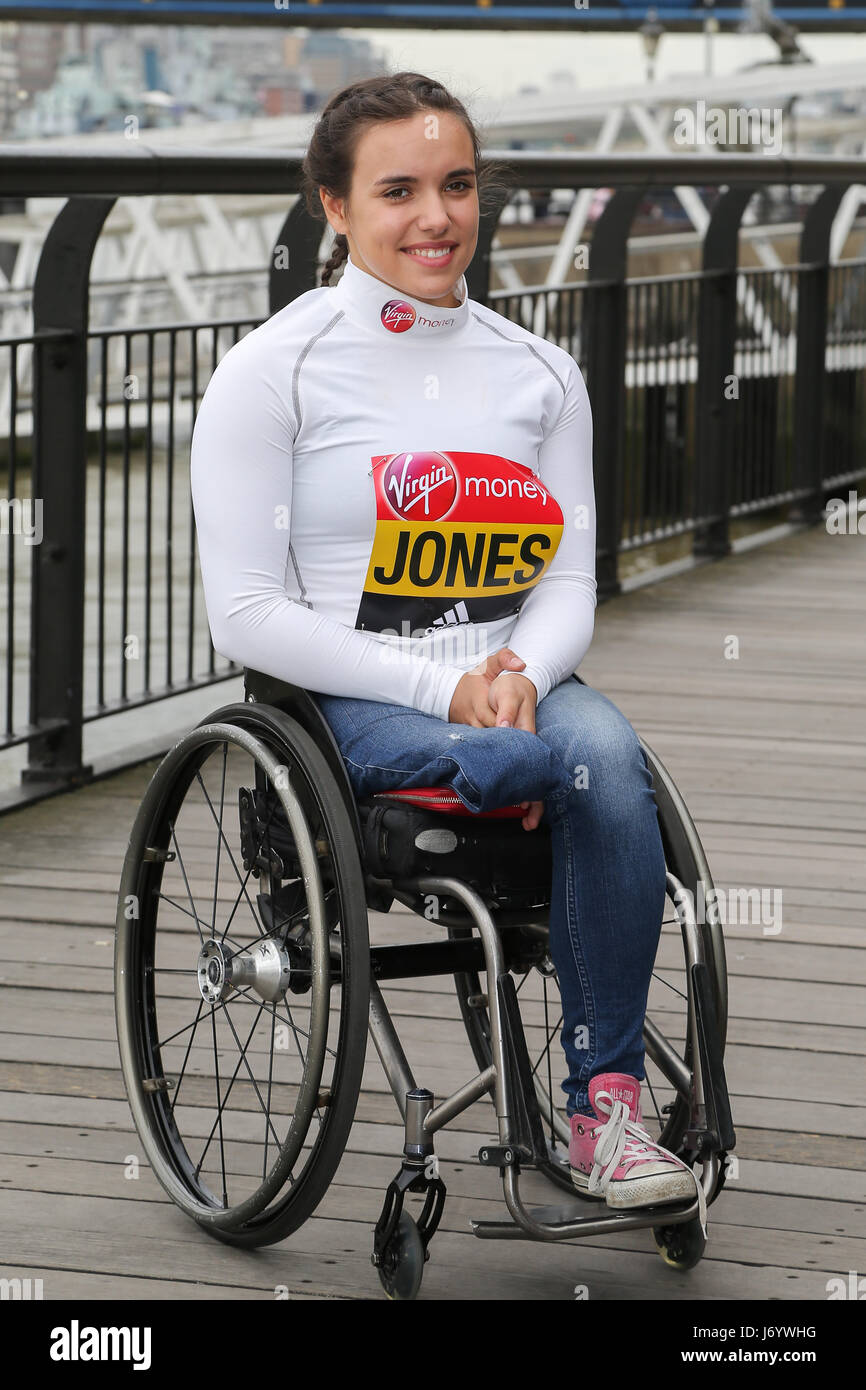 Photocall with London Marathon elite para athletes taking part in the ...