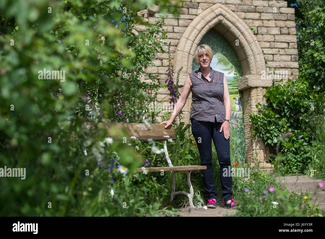 Designer tracy foster hi-res stock photography and images - Alamy