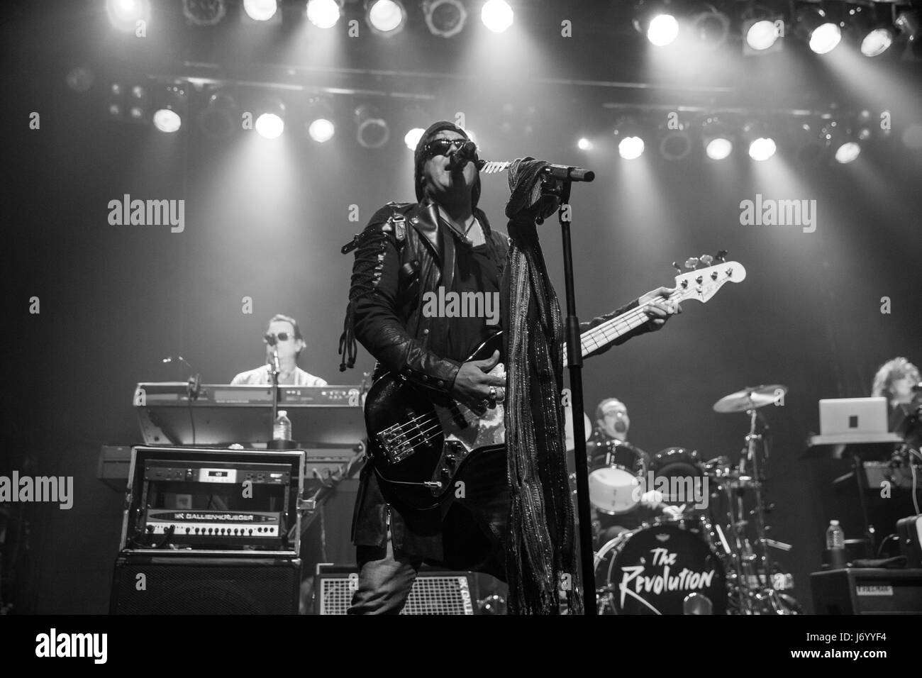 Bobby brown singer Black and White Stock Photos & Images - Alamy