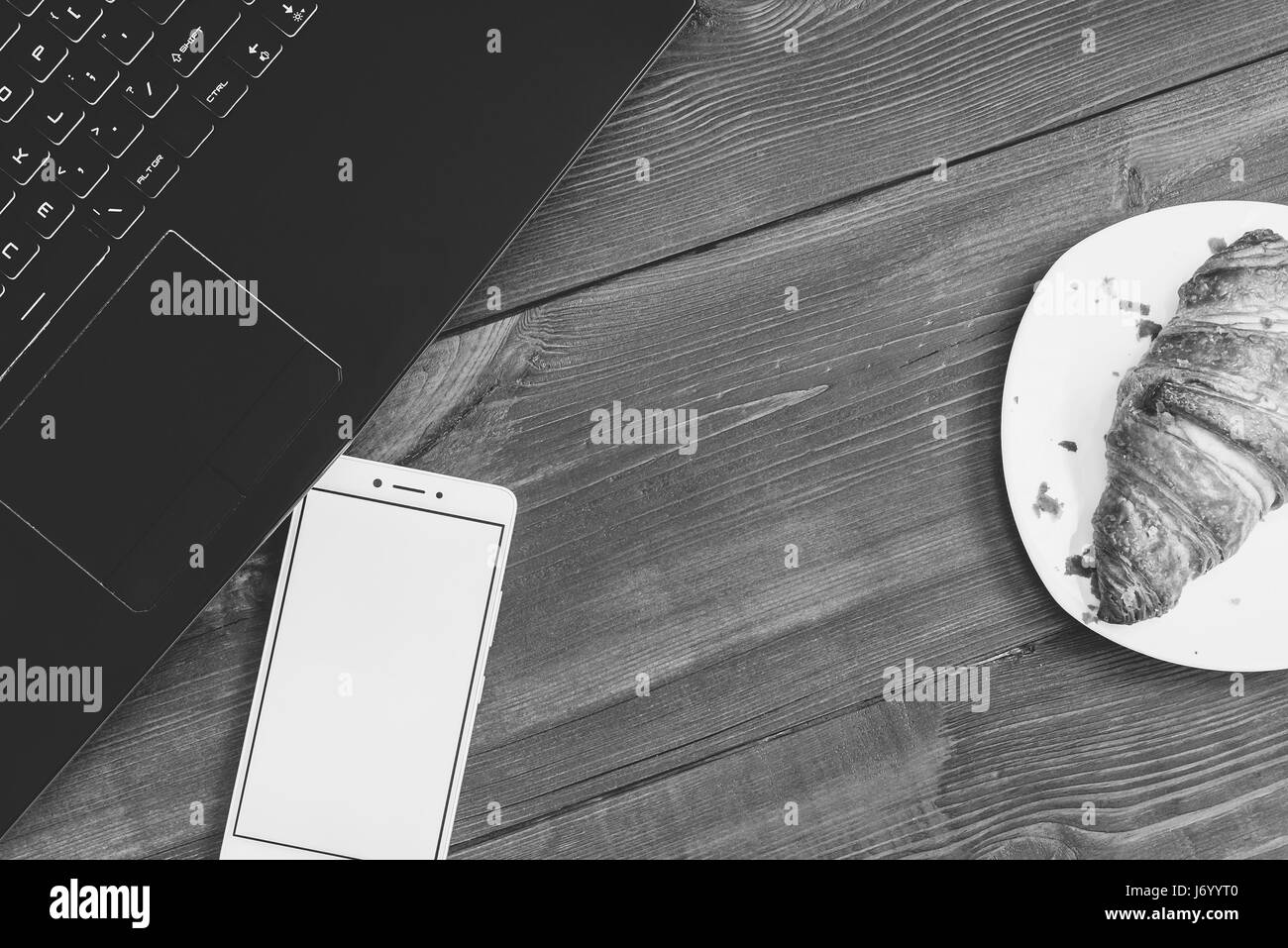 Desktop computer tablet smartphone Black and White Stock Photos ...