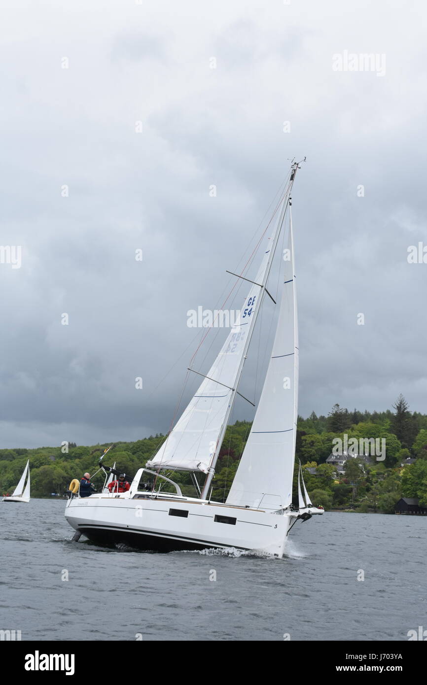 Saling on the lake hi-res stock photography and images - Alamy