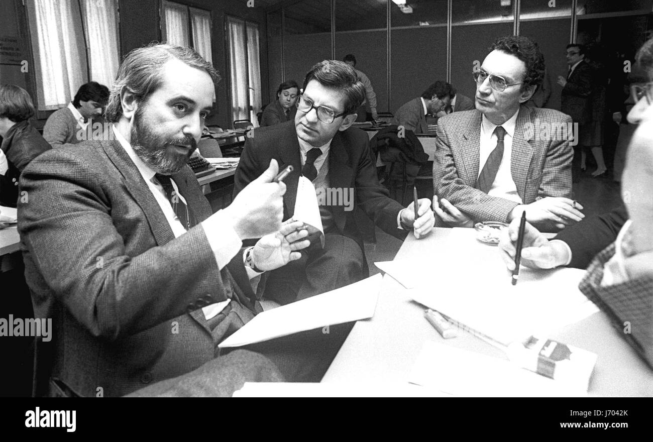 the judges Giovanni Falcone (killed by the mafia in 1992), Luciano ...