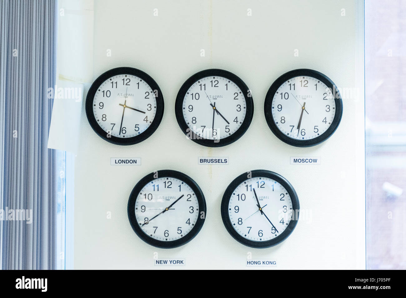 World clocks hi-res stock photography and images - Alamy