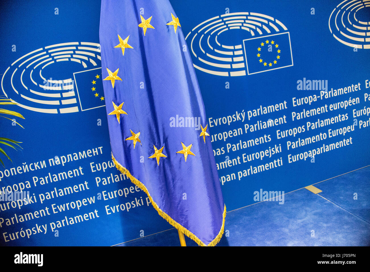 European union flag commission hi-res stock photography and images - Alamy